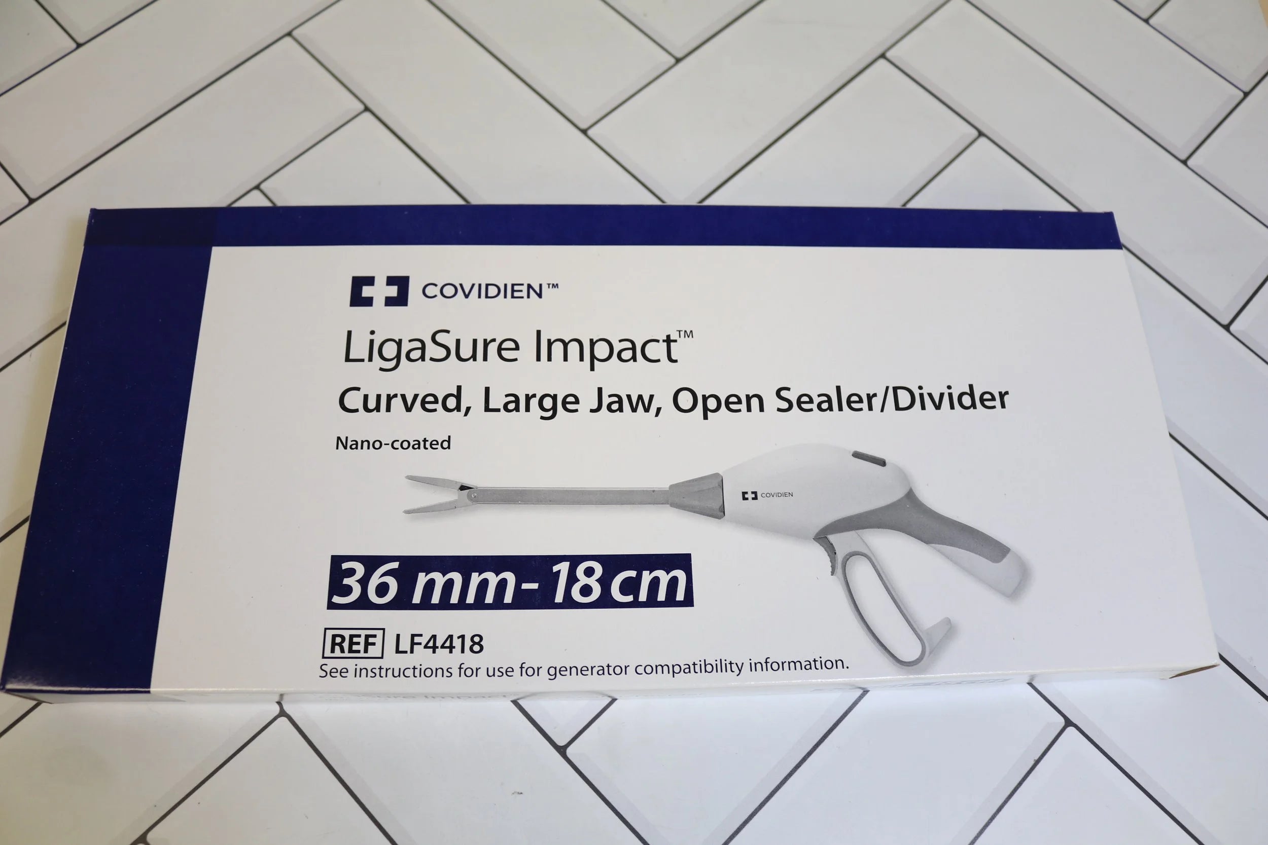 Covidien | LF4418 | Ligasure Impact Curved, Large Jaw, Open Sealer/Div ...
